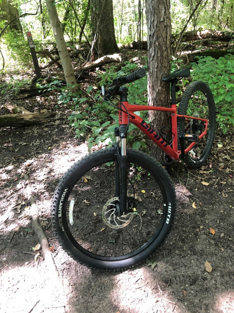 2021 Giant Talon 2 Mountain Bike Red Clay – Frugal Average Bicyclist