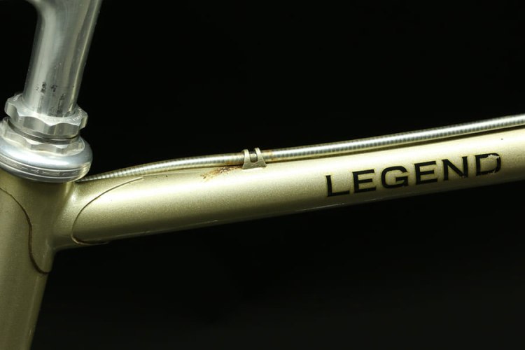 lotus-legend-gold-top-tube – Frugal Average Bicyclist
